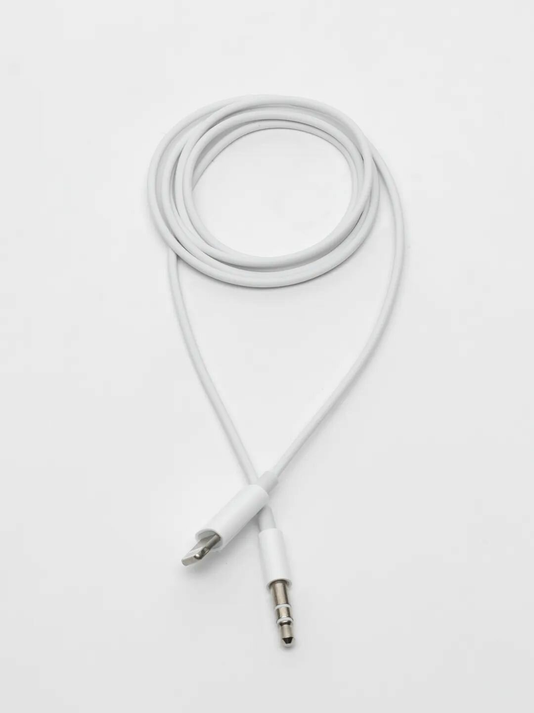 Аудиокабель 8 pin Lightning to 3.5 mm AUX Audio Adapter Cable MH025 / JH-025 Переходник для Apple iPhone / iPad / iPod 1 метр Белый Коробка