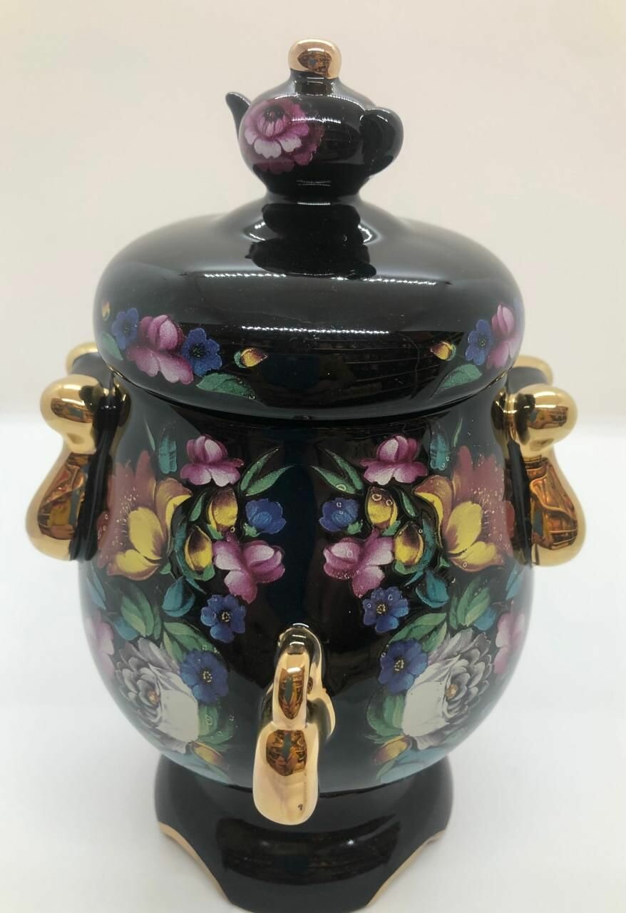 Чай листовой в керамической чайнице, Самовар черный