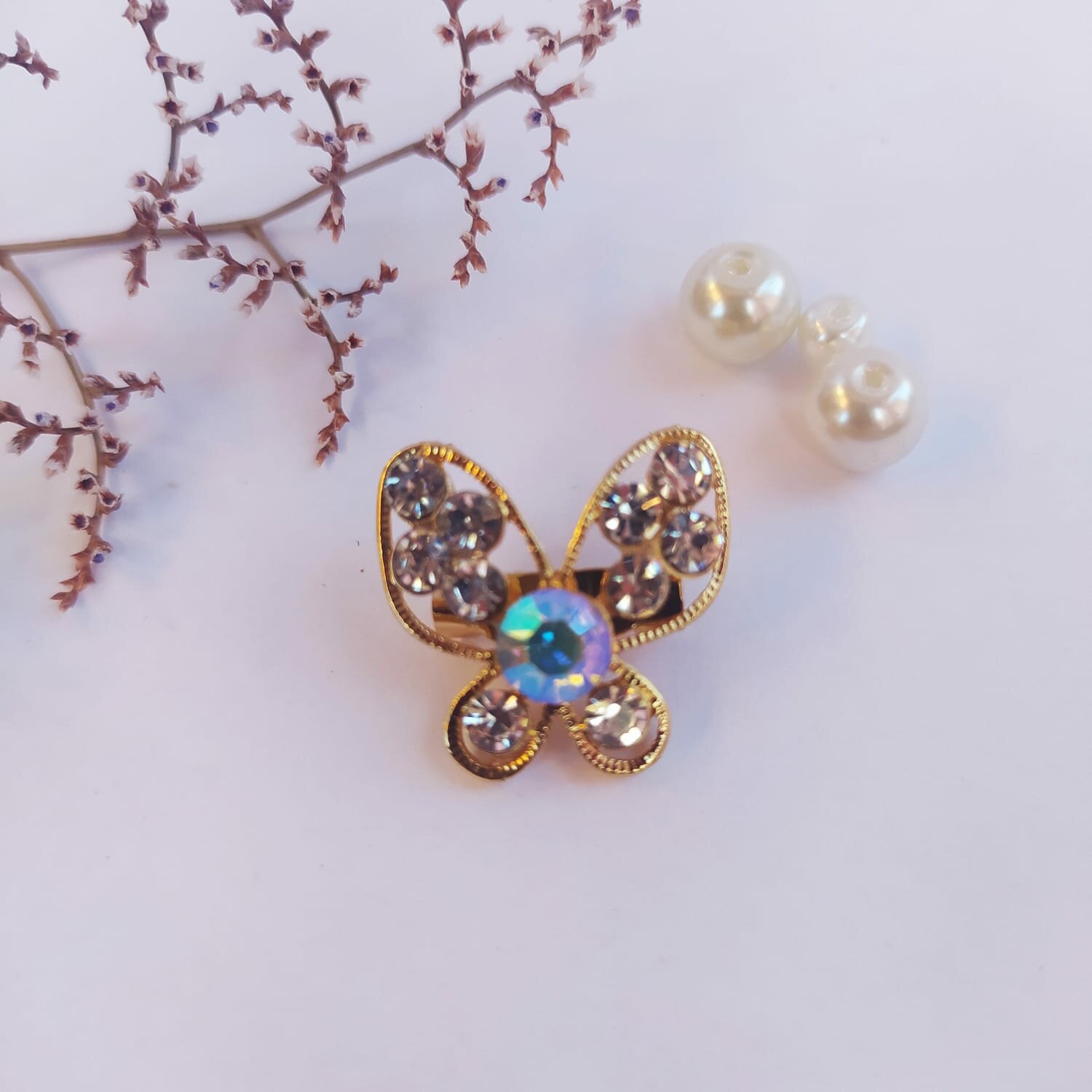 Брошь, стразы