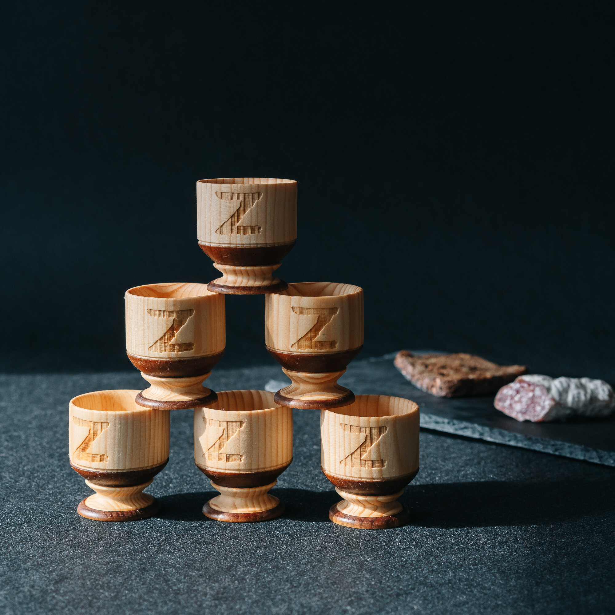 Набор деревянных рюмок (стопок, шотов) из древесины сибирского кедра, набор 6 штук. RN15