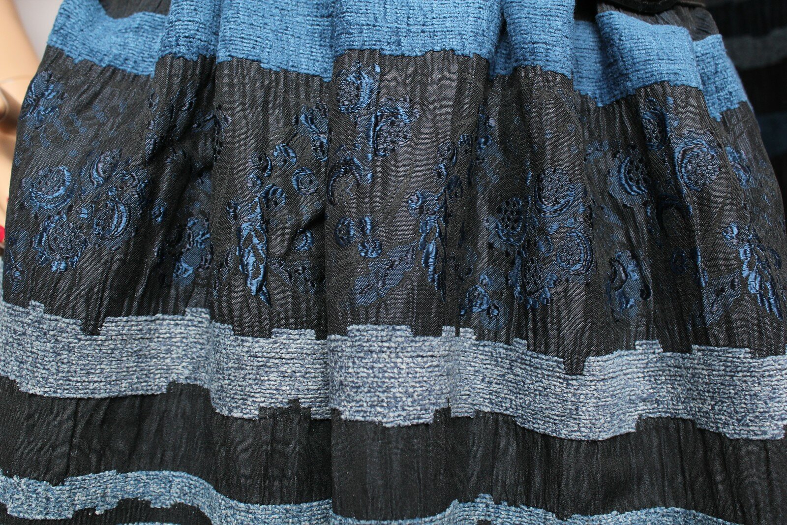 Ткань Жаккард синий меланж, ярусами, ш130см, 0,5 м