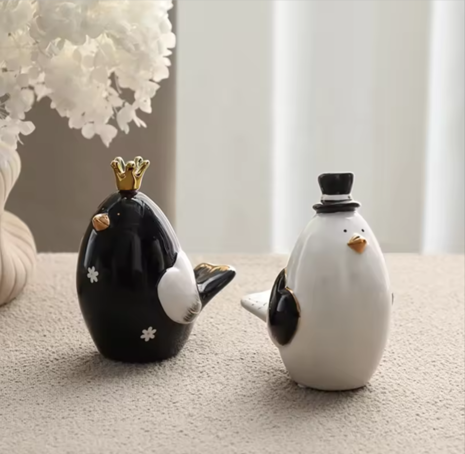 Комплект статуэток птицы птички черный белый птица в шляпе Love birds Sotogrande