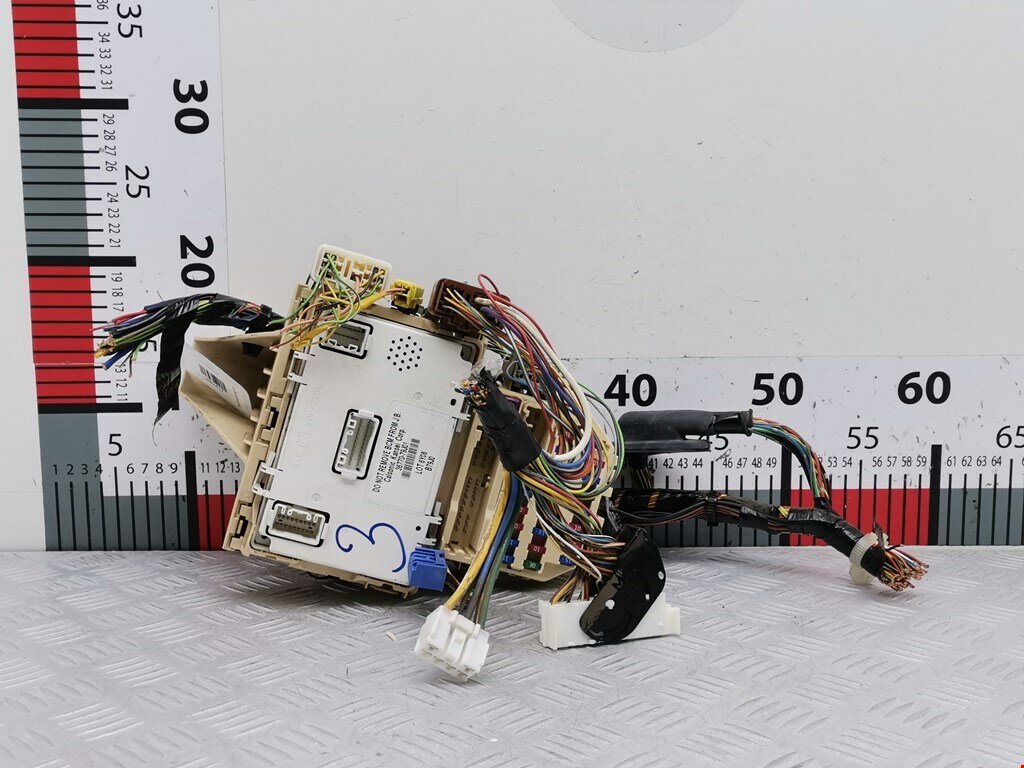 Блок предохранителей Ford Focus 2 3677079J01 арт. 1882417