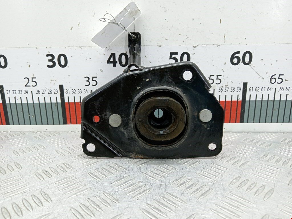 Подушка (опора) крепления двигателя Citroen C4 Picasso 1 1813A9 арт. 2081286