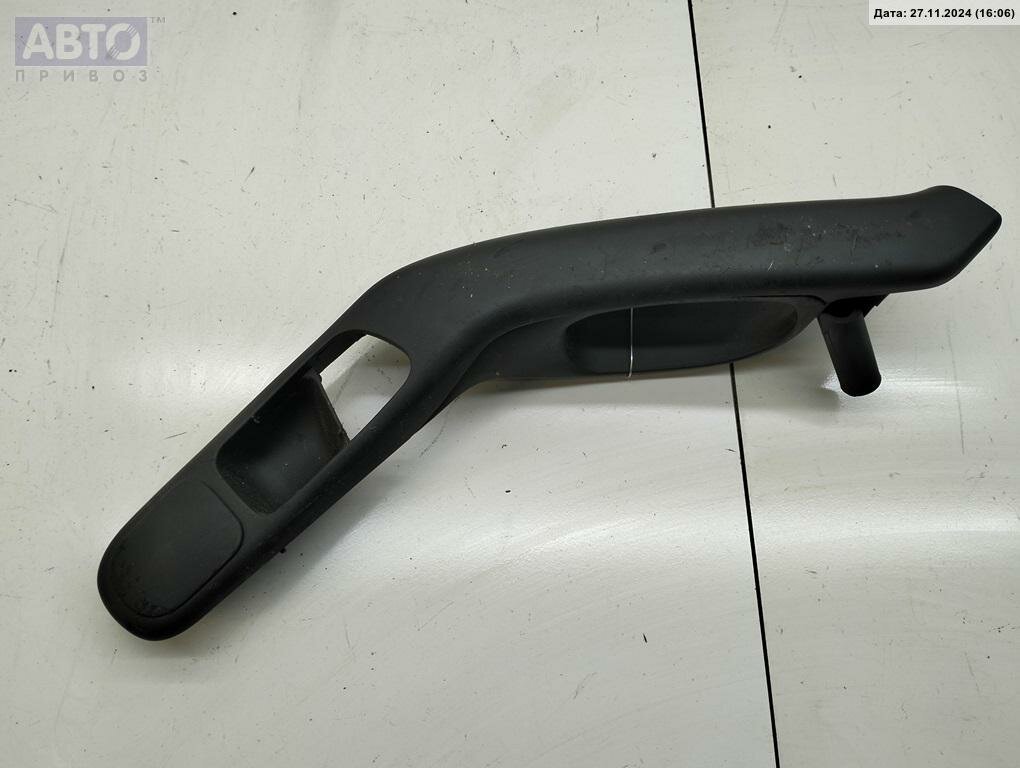 Ручка двери внутренняя задняя правая Volkswagen Passat B4