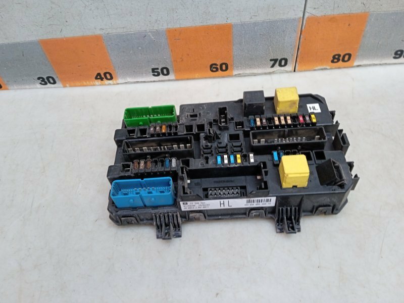 Б/У Блок предохранителей Opel Astra GTC 2005 H, L08 384645 OPEL арт. 13206763