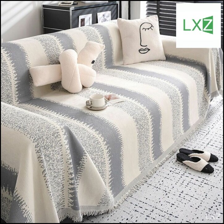 Чехол для мебели, синелевая ткань, серый, вязаный, с бахромой