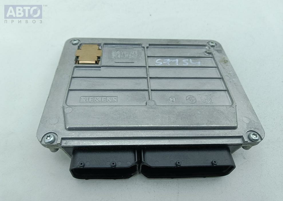 Блок управления двигателем (ДВС) Volkswagen Passat B5+ (GP)