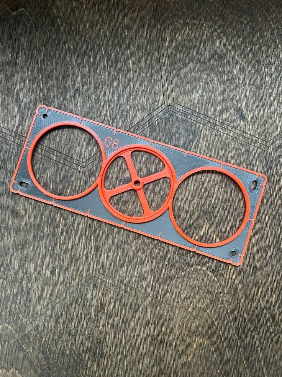 Шаблон для подрозетников 68 мм, на 3 отверстия