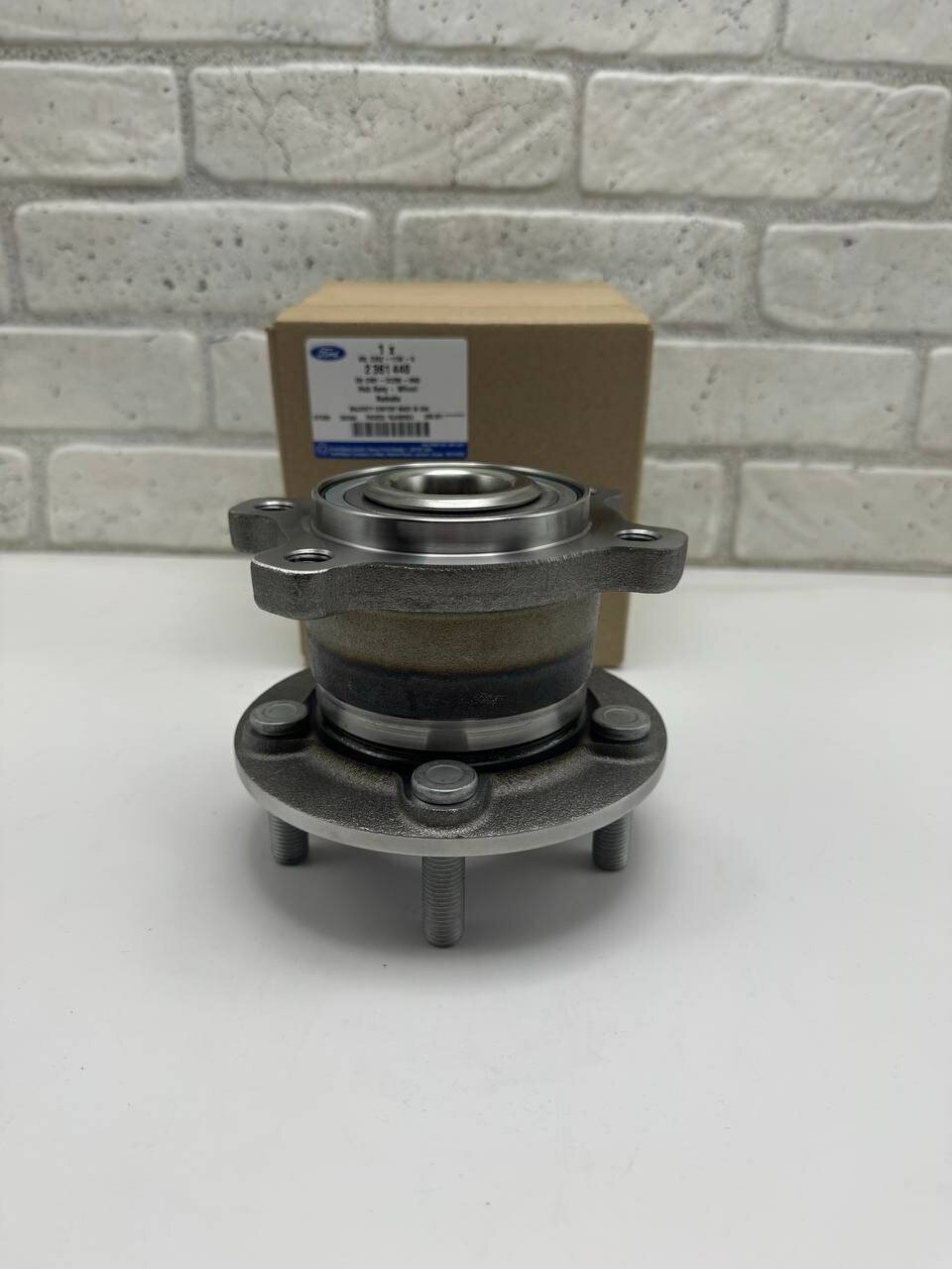 2361440 Оригинальная ступица колеса Ford