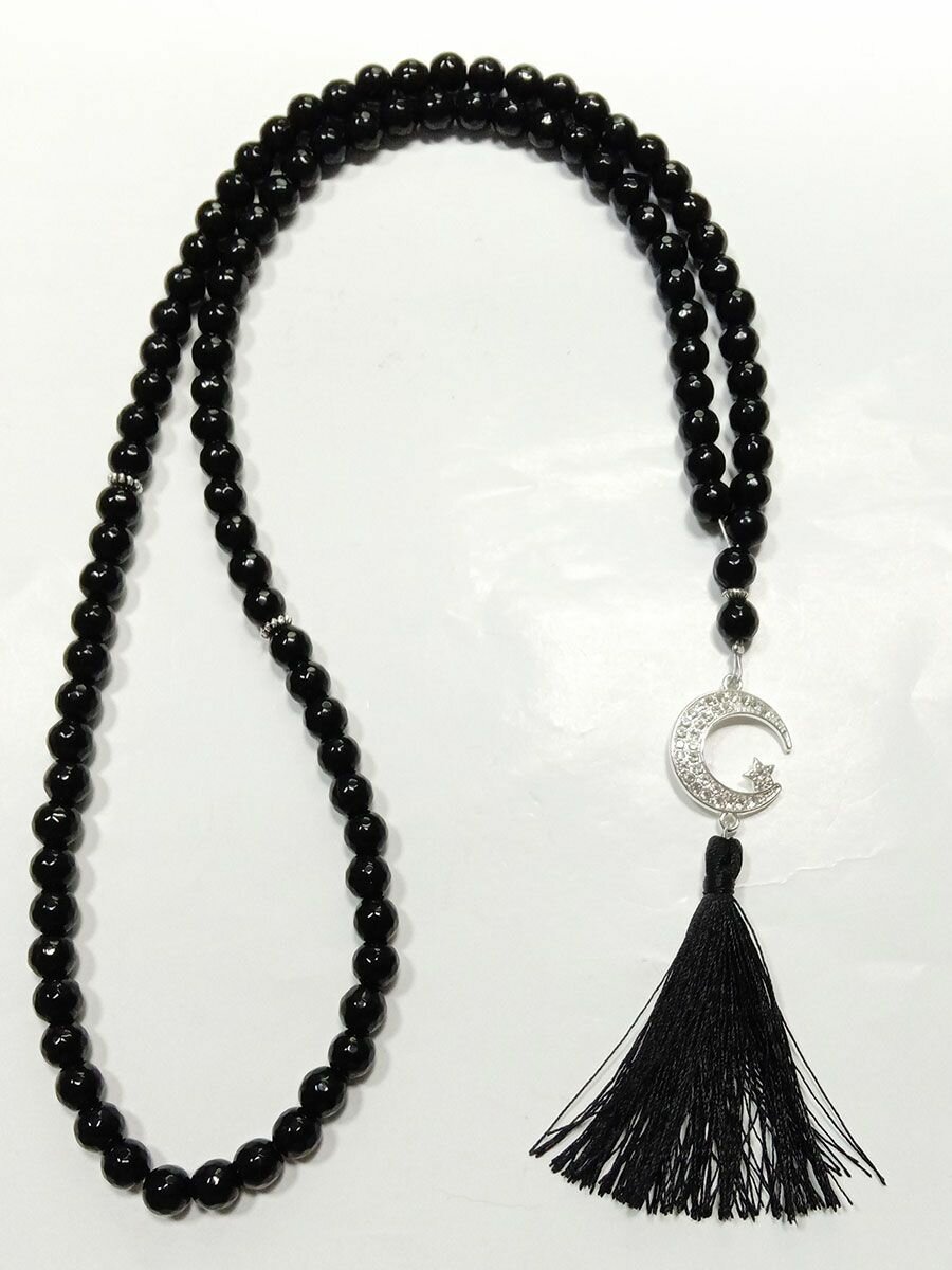 Мусульманские четки из черного граненного агата с полумесяцем 99 бусин, диаметр 8 мм. в коробке