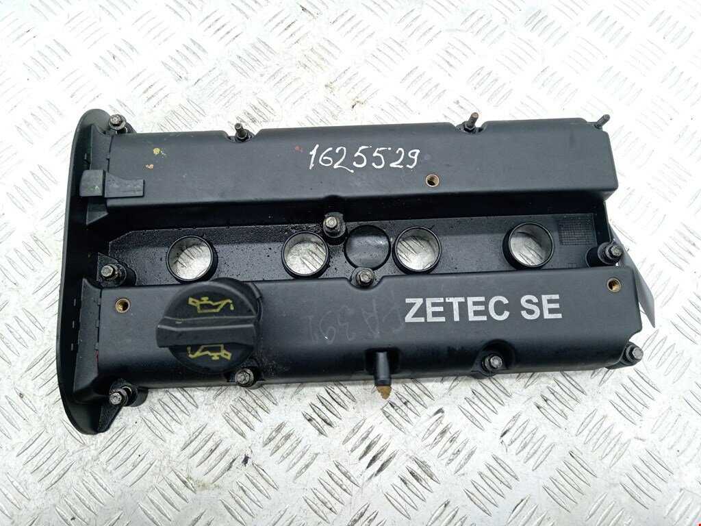 Крышка клапанная Ford Fiesta 5 арт. 2035809