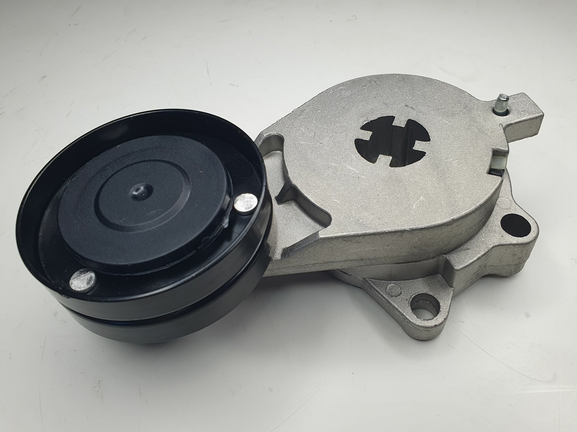 Ролик натяжной ремня генератора Chery Tiggo 4 (2017-2019) [2.0 16V CVT внедорожник] A118111200BB