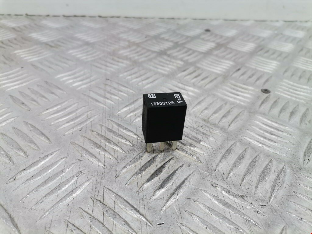 Реле Chevrolet Equinox 2 13500128 арт. 2090062