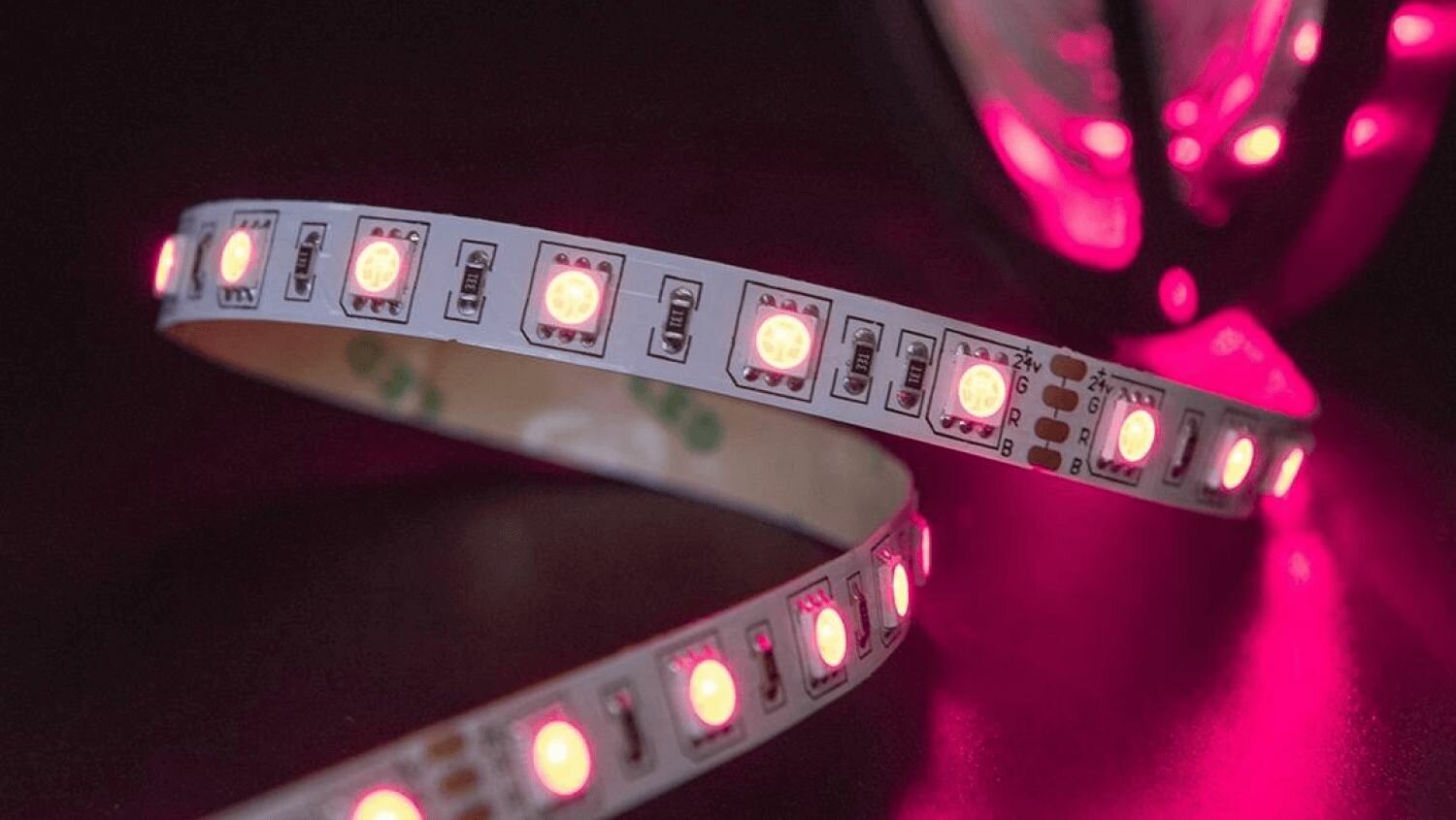 Светодиодная лента SWG-5050 60 LED 14.4 Вт/м, 24В IP20 SWG560-24-14.4-RGB-M (Разноцветный)