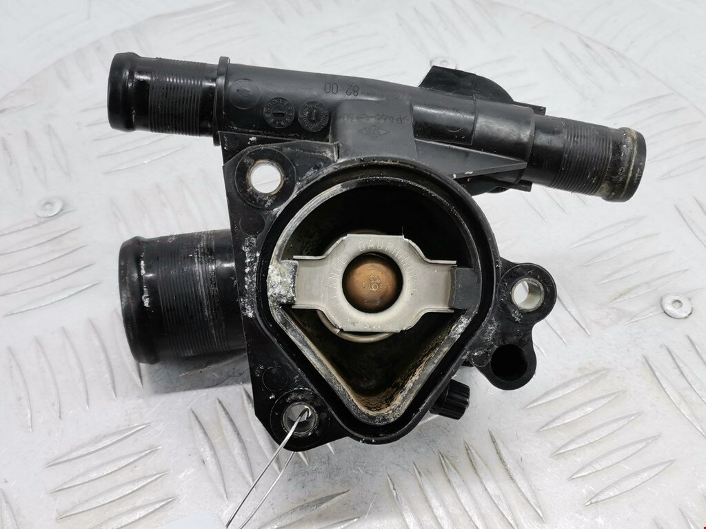 Корпус термостата Renault Espace 4 8200907234 арт. 1596469