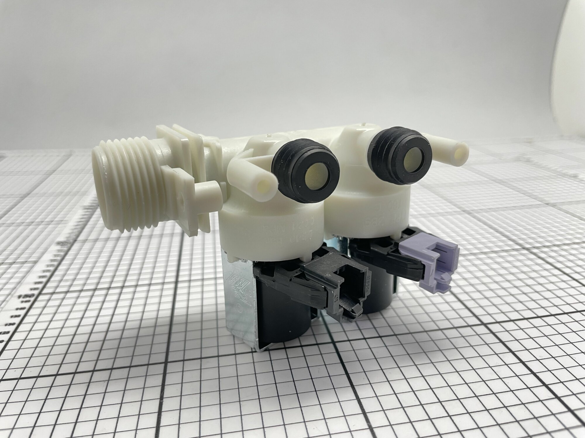 КЭН 2, 180, 12мм, клапан заливной стиральной машины Merloni, Indesit, C00110333