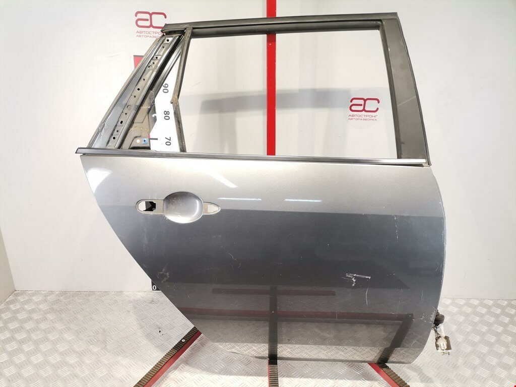 Дверь задняя правая Nissan Primera P12 82100AV730 арт. 375401