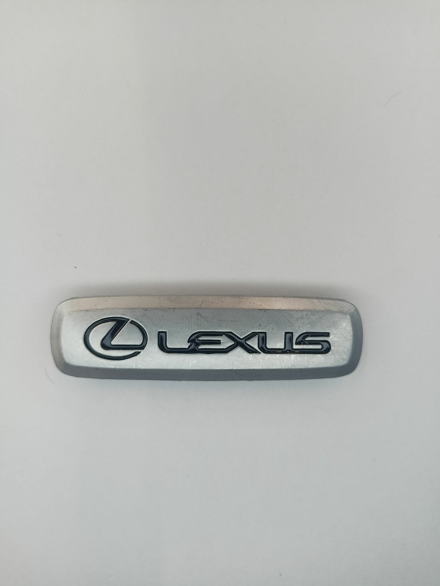 Логотип с маркой автомобиля для ЭВА ковриков LEXUS