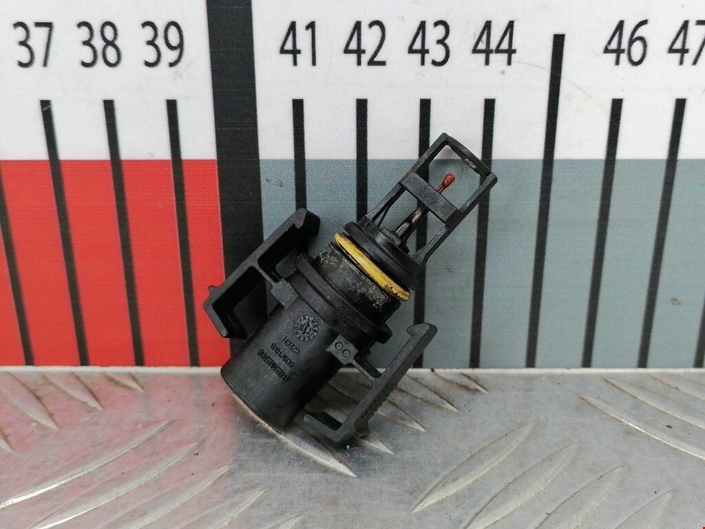 Датчик температуры воздуха Mercedes Sprinter 2 (W906) A0061538028 арт. 2125644