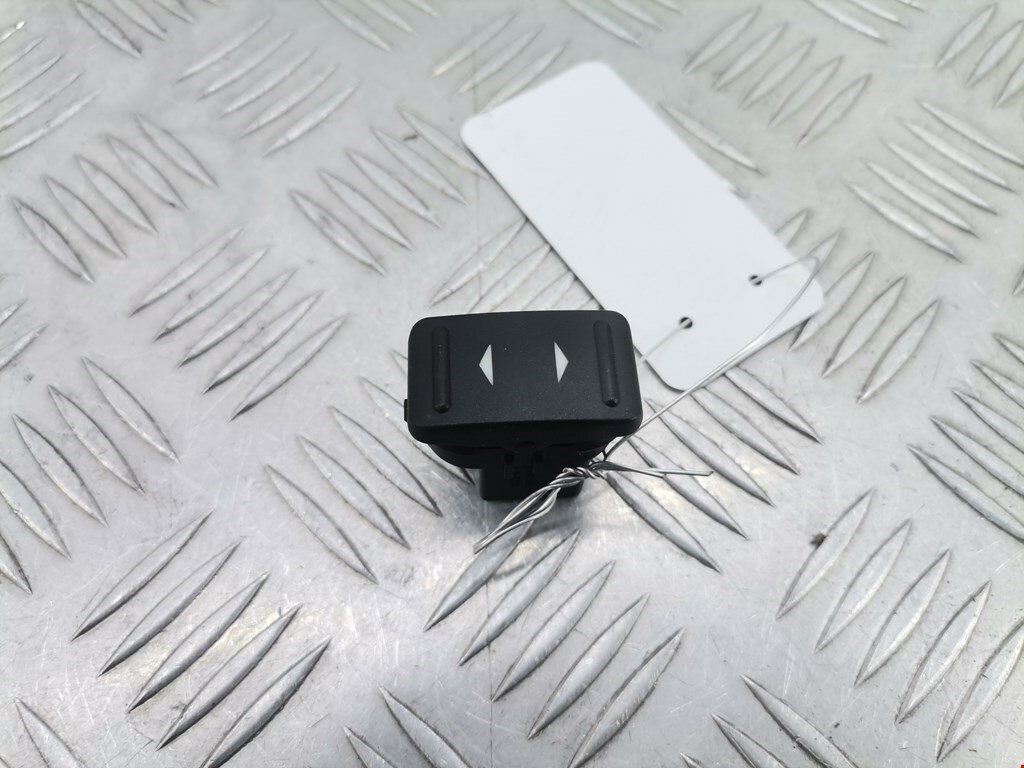 Кнопка стеклоподъемника Ford C-MAX 1 3M5114529AA арт. 1886860
