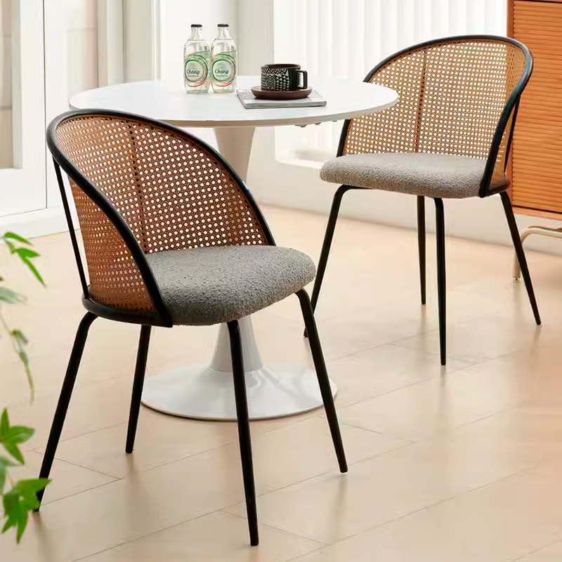 Стул в средневековом стиле Rattan