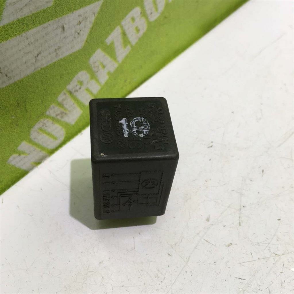 Реле VW Golf 3 Vento 91-97