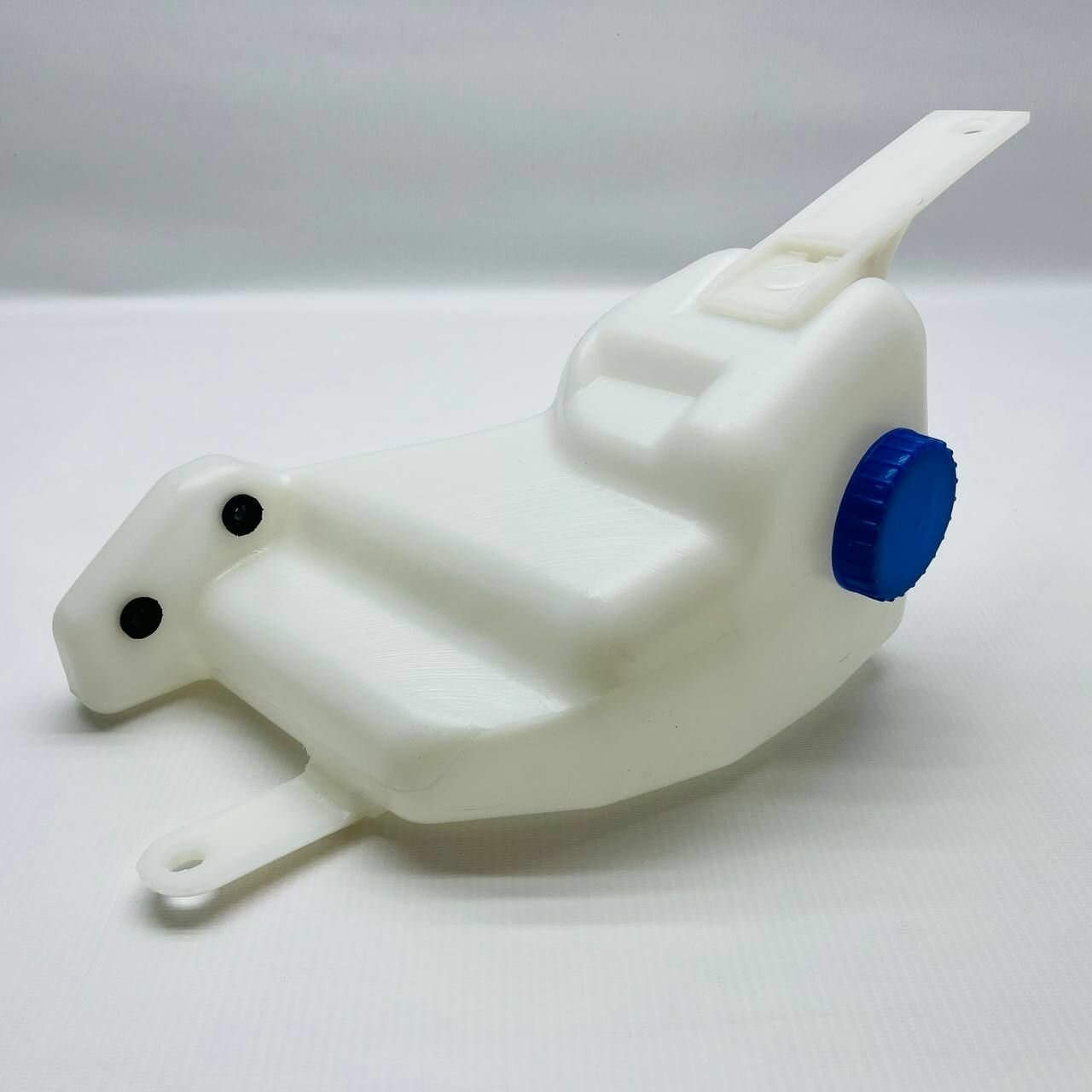 Бачок омывателя лобового стекла Lada Priora / ВАЗ 2170, 2171, 2172 (2 мотора)