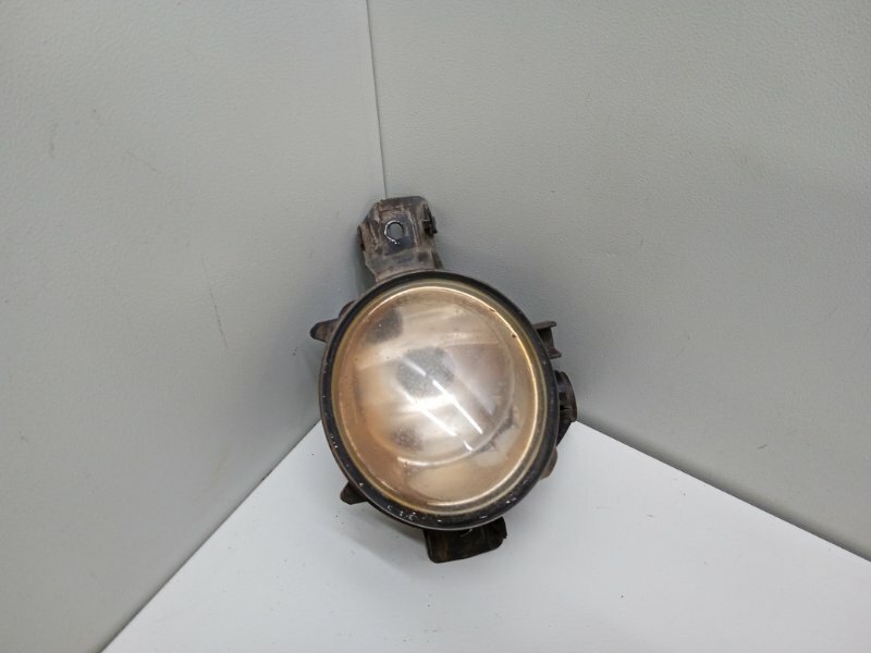 Б/У БМВ Х5 Е70 Фара противотуманная BMW X5 2007 E70 Прав. 127867 BMW арт. 63177184318