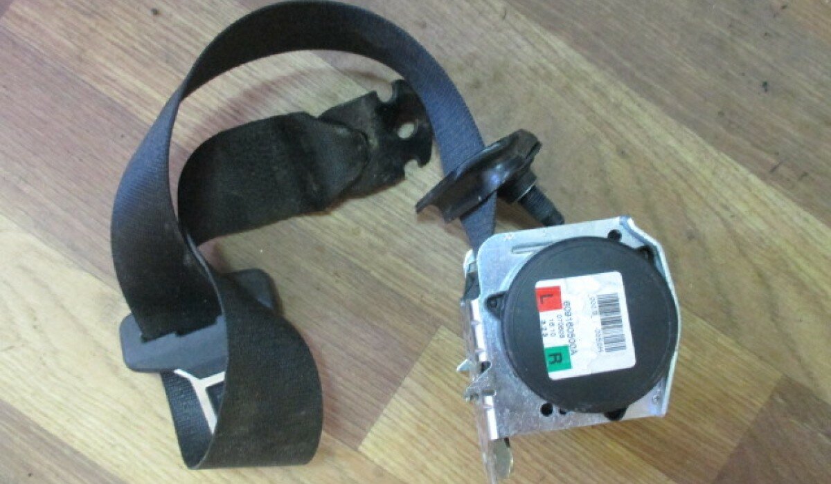 Ремень безопасности Corsa D Opel 60916050