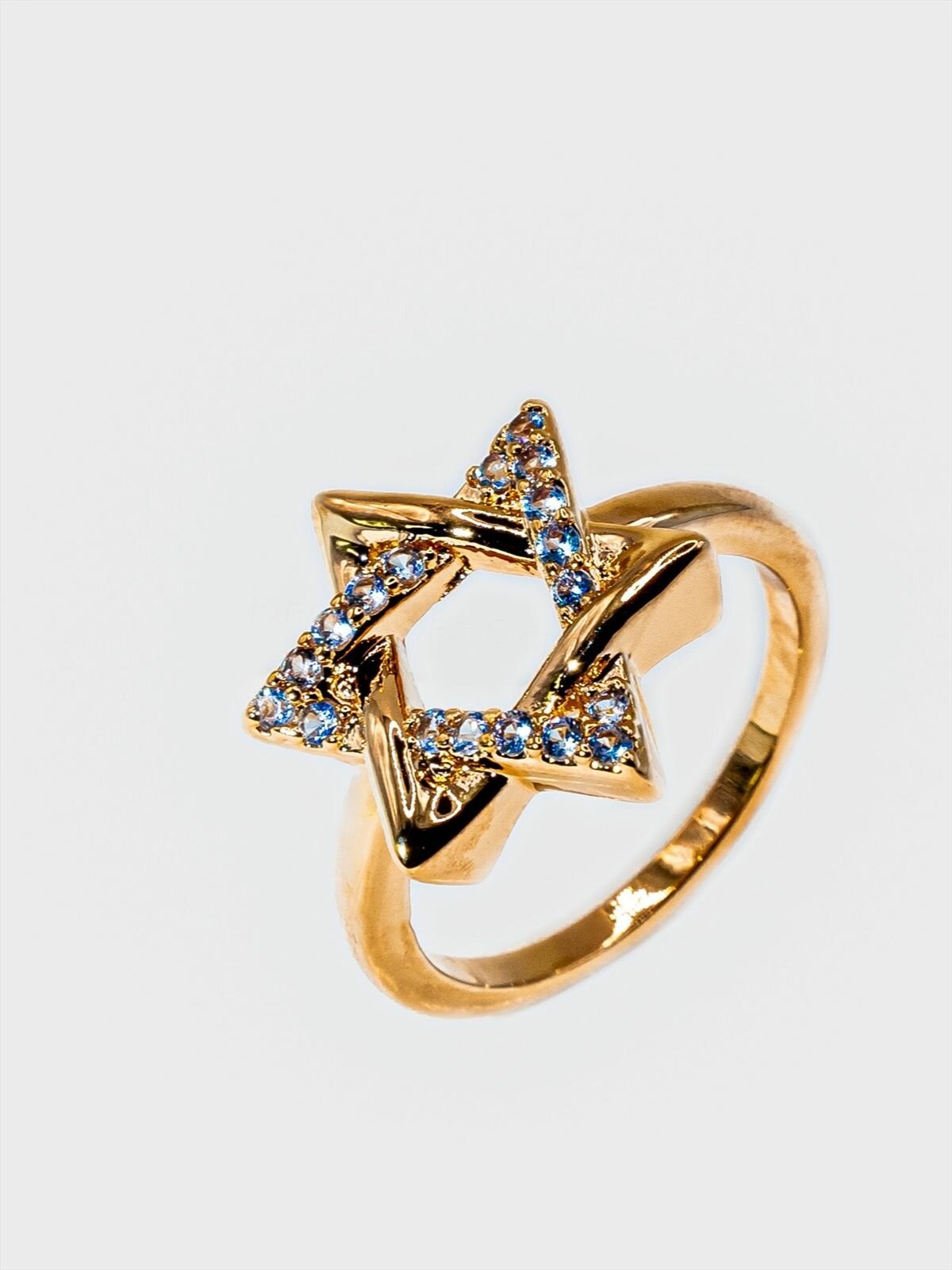 Кольцо, фианит