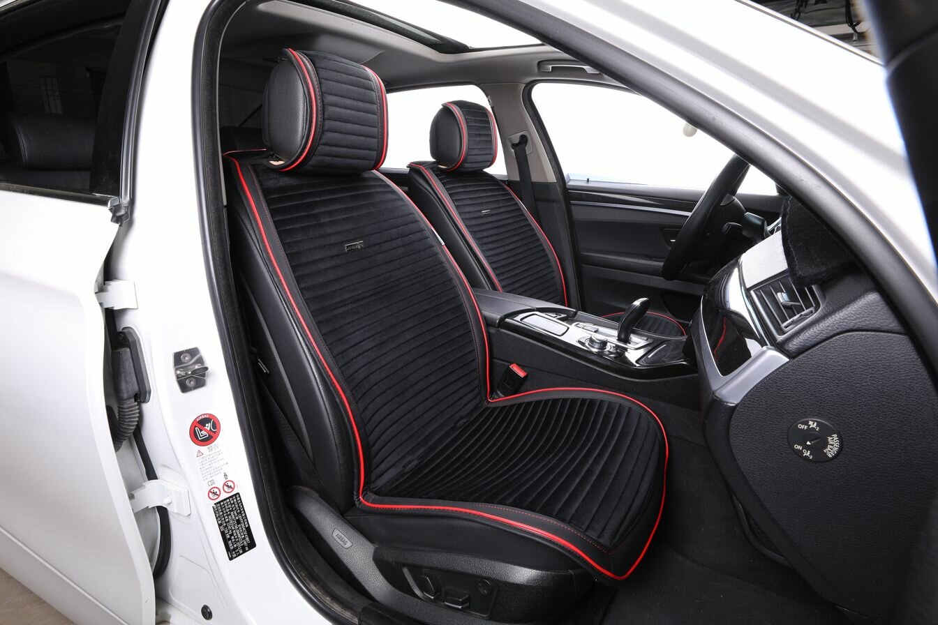 Накидки для Киа Селтос (2019 - 2024) внедорожник 5 дверей / Kia Seltos на передние сиденья, вельвет, черный с красным кантом