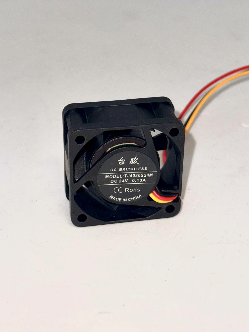 Вентилятор DC BRUSHLESS TJ4020S24M 24V 3pin 40x20