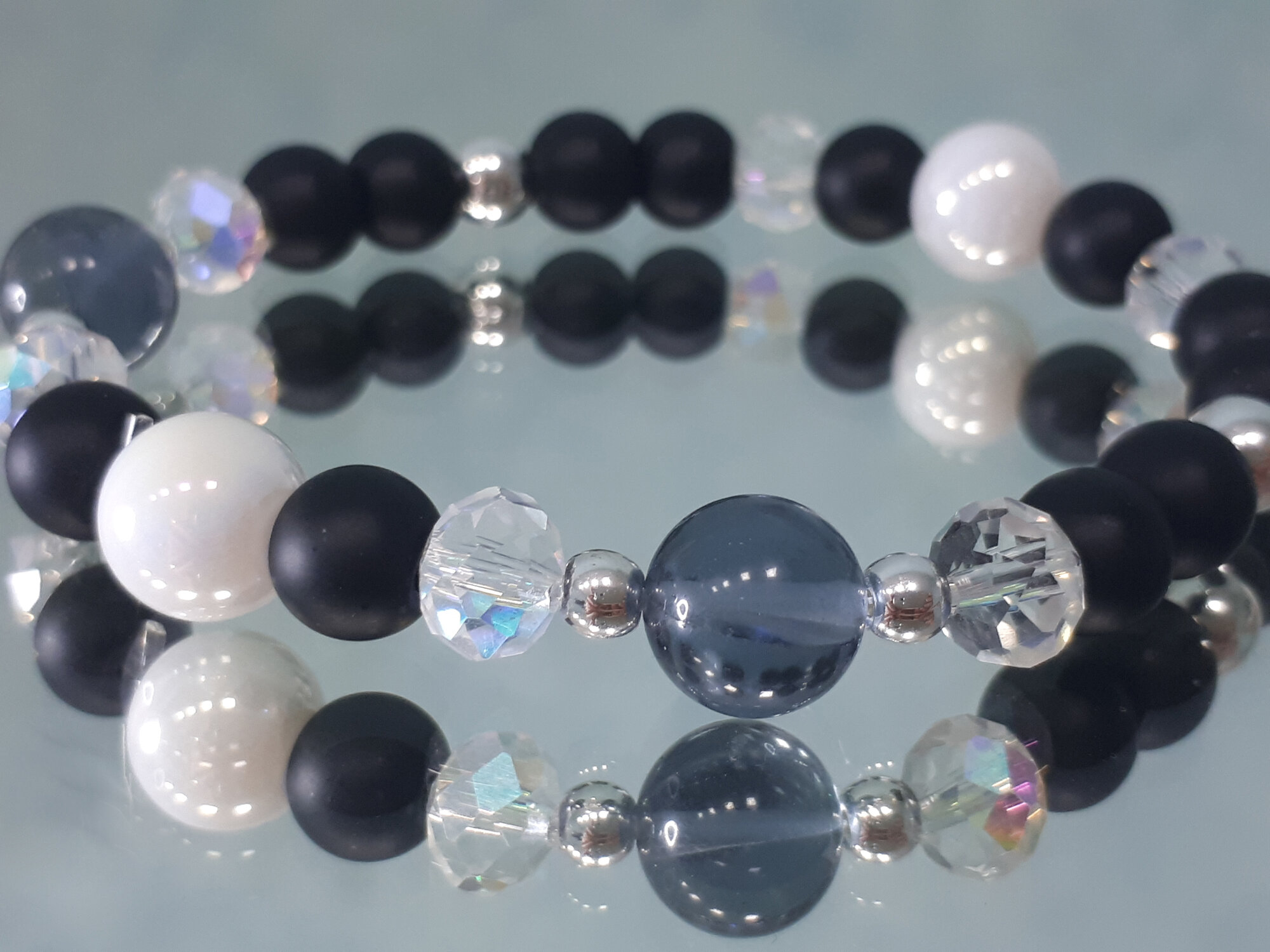 Эластичный браслет