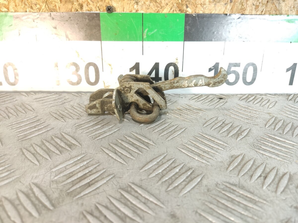 Ограничитель двери задний OPEL Omega B 90494807