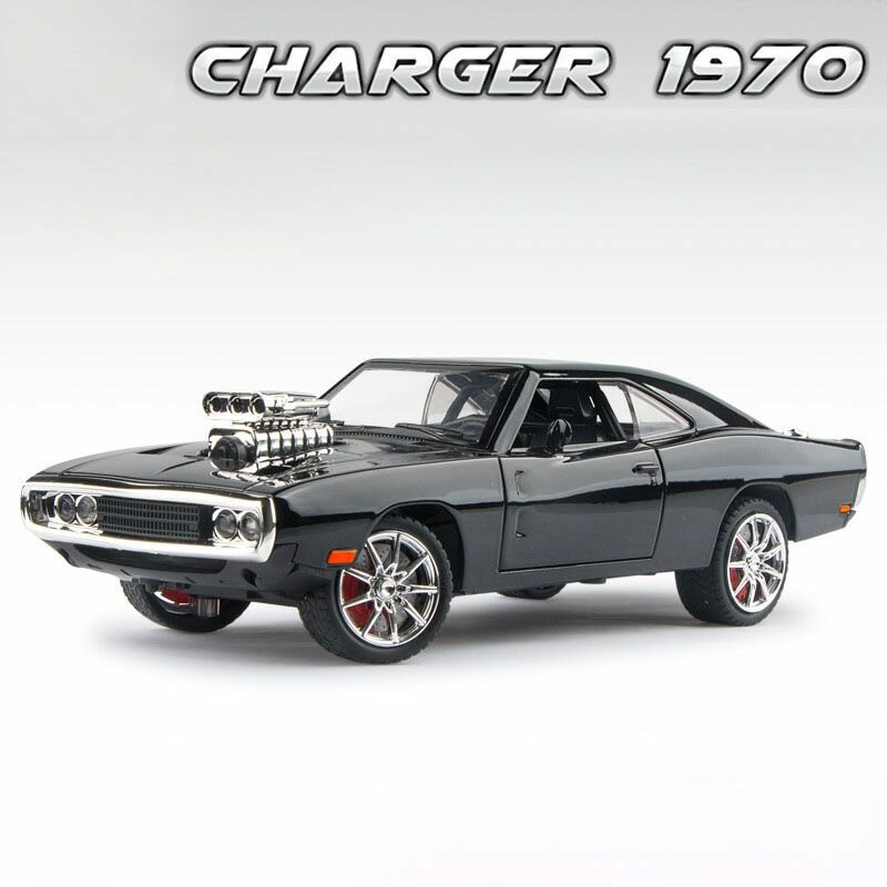 Машинка металлическая Dodge Charger Доминика Торетто из фильма Форсаж, масштаб 1:24, длина 21 см, свет и звук, открываются двери, капот и багажник