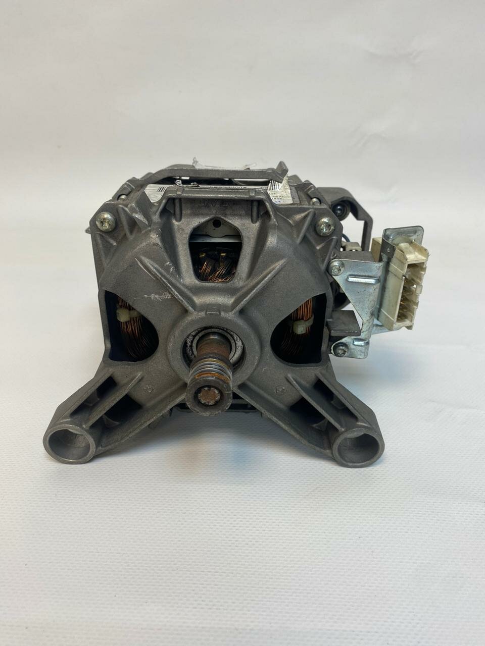 188 Двигатель для стиральной машины Атлант 090167382201 б/у - 6 контактов