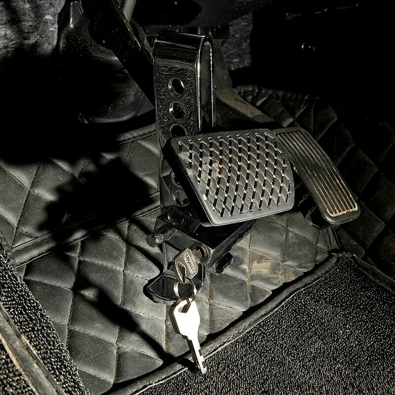 Блокиратор педалей