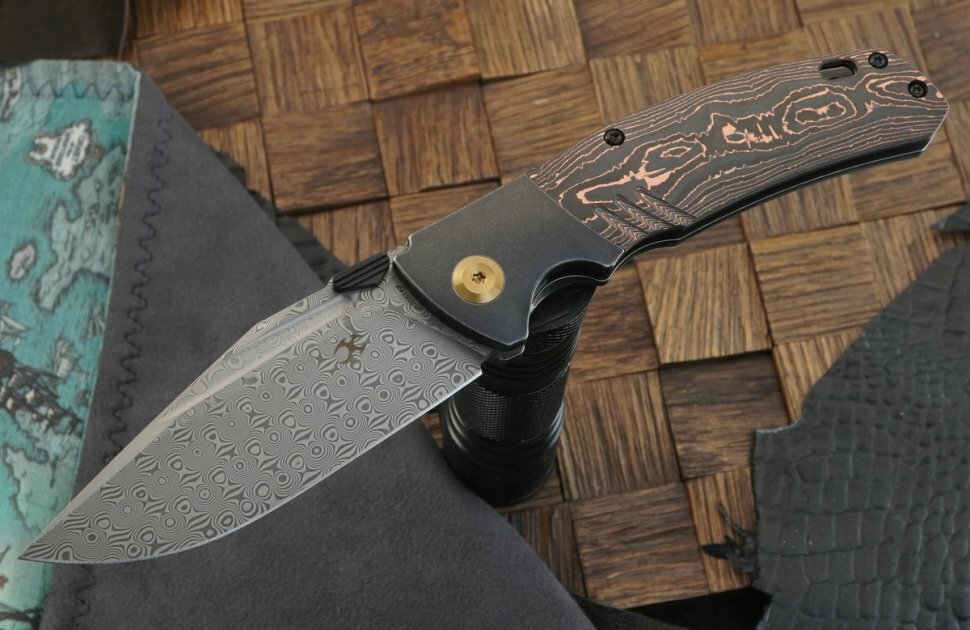 Складной нож Kansept Knives Hinterland, клинок дамаск, рукоять титан/карбон с медью