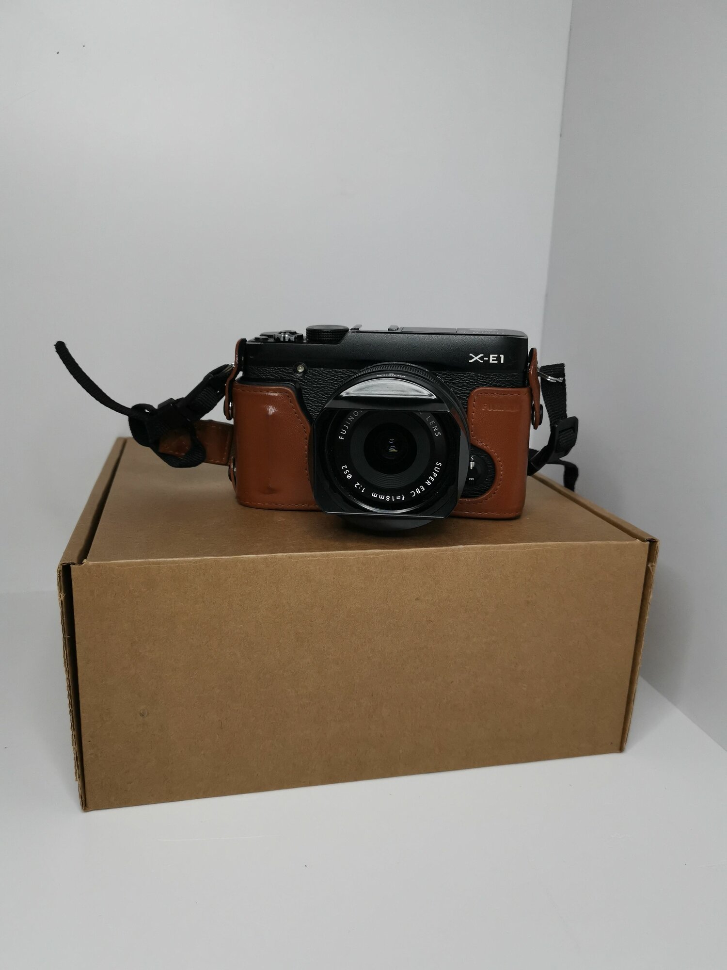 Фотоаппарат Fujifilm Fuji X-E1 + fujifilm Fujinon XF18mm F2 реставрация