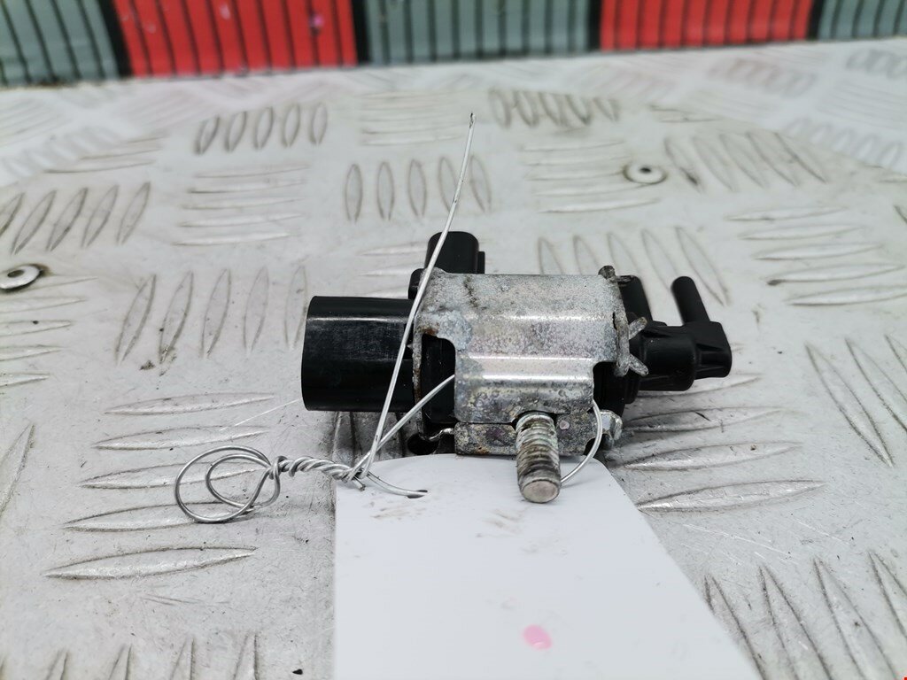 Клапан воздушный Ford Focus 2 5243591 арт. 1854059