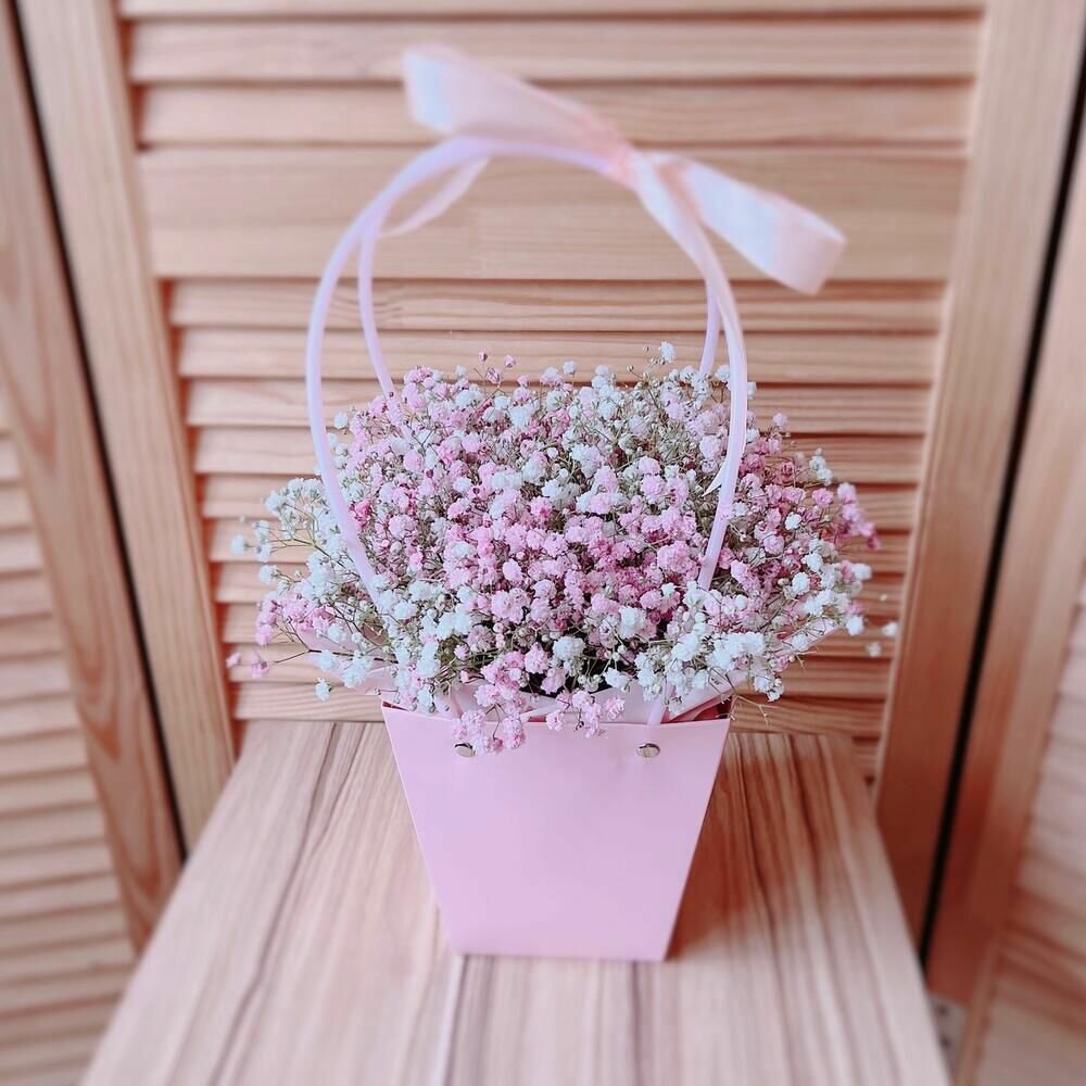 Букет "Притяжение", гипсофилы, круглый, на стеблях, высота 30см, 5шт, букет свежих цветов