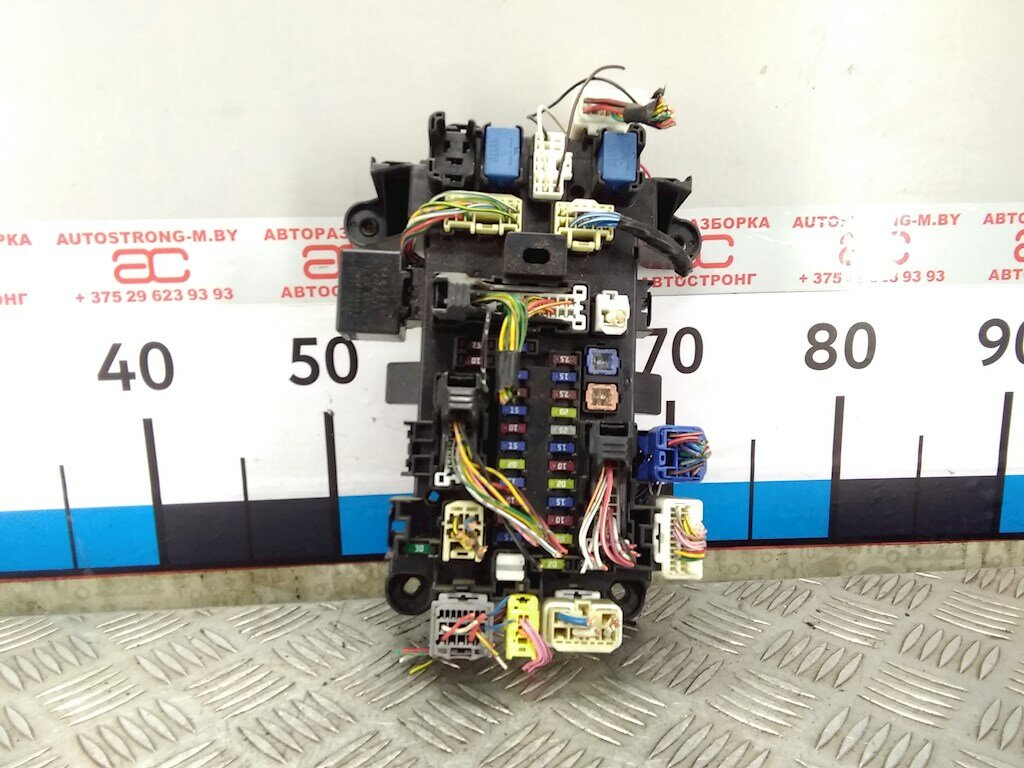 Блок предохранителей Suzuki Grand Vitara 2 3671064J00 арт. 561184