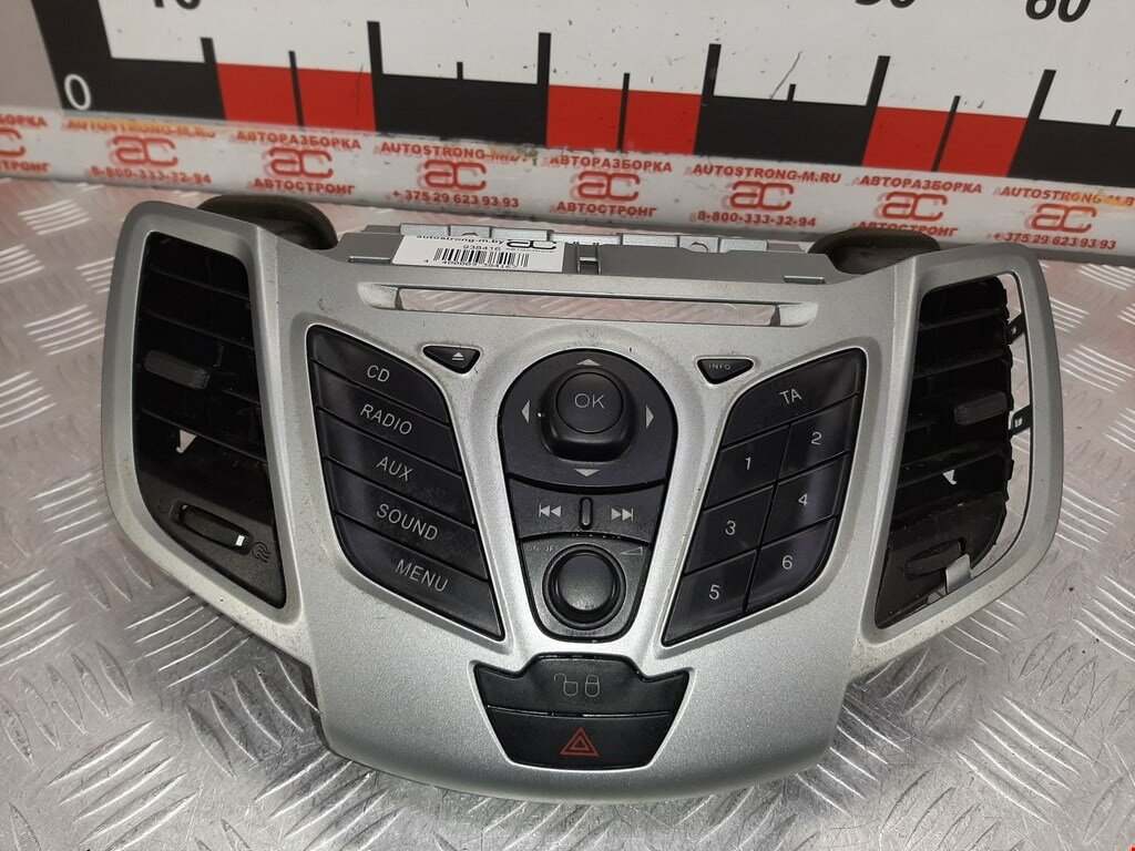 Магнитола Ford Fiesta 6 8A6T18K811AD арт. 938416