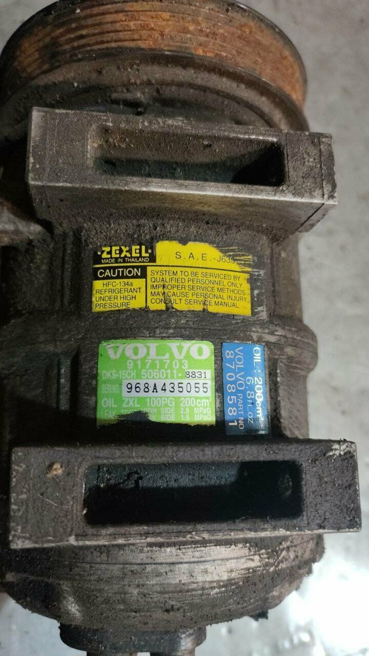Компрессор кондиционера Volvo S80 (1998 - 2003) 8708581