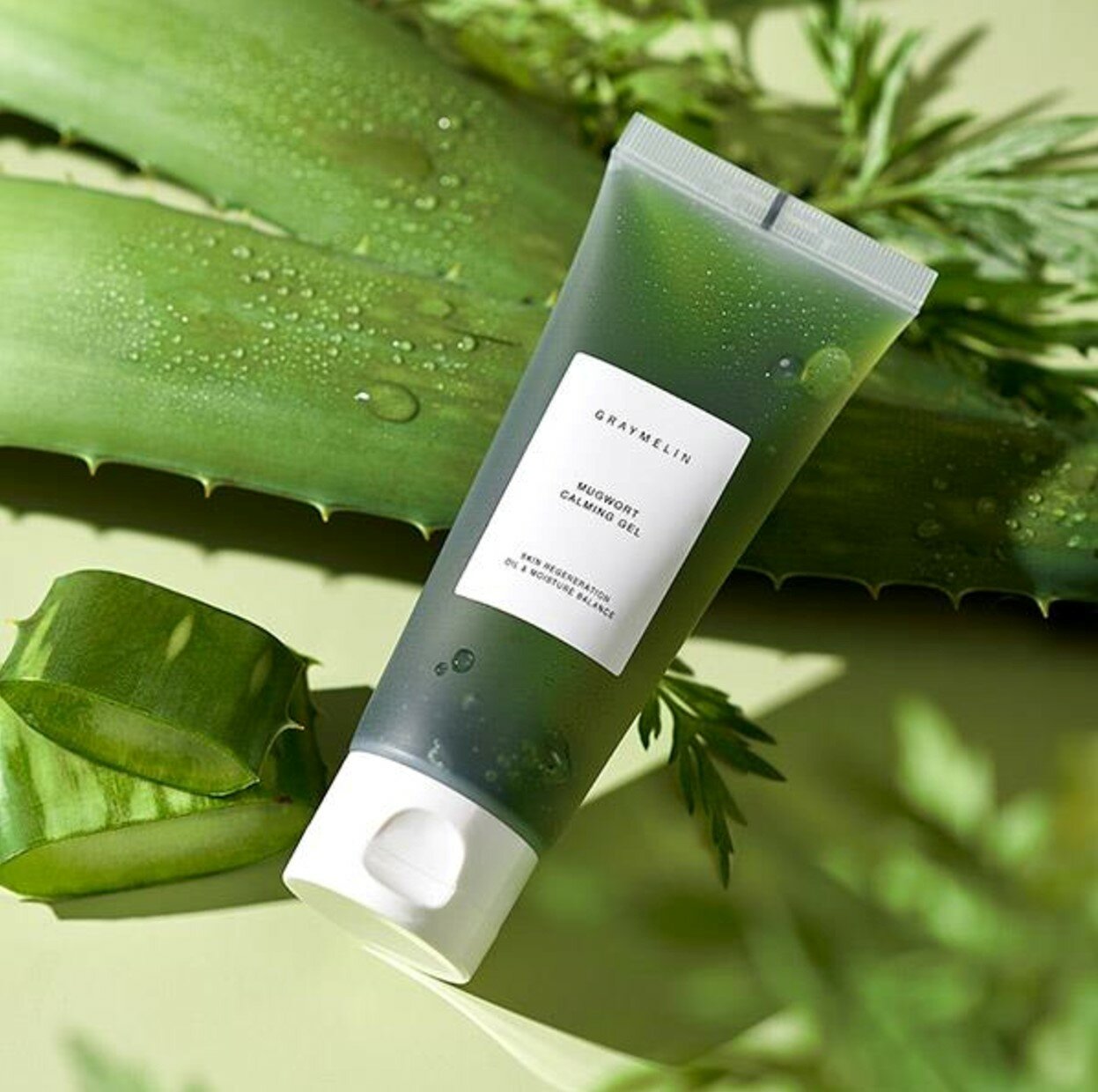 Успокаивающий гель с полынью Graymelin Mugwort Calming Gel 100 мл