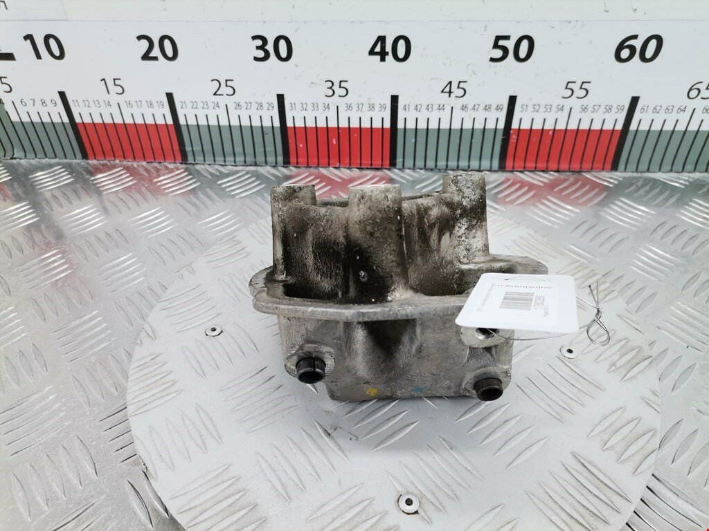 Кронштейн (крепление лапа) двигателя Peugeot 206 1807Z0 арт. 1780266