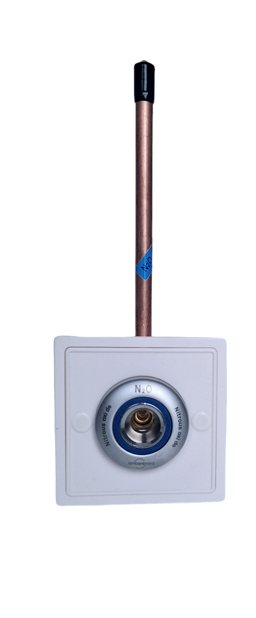 Клапан медицинского газоснабжения закись азота N2O стандарт DIN. Розетка закиси азота.