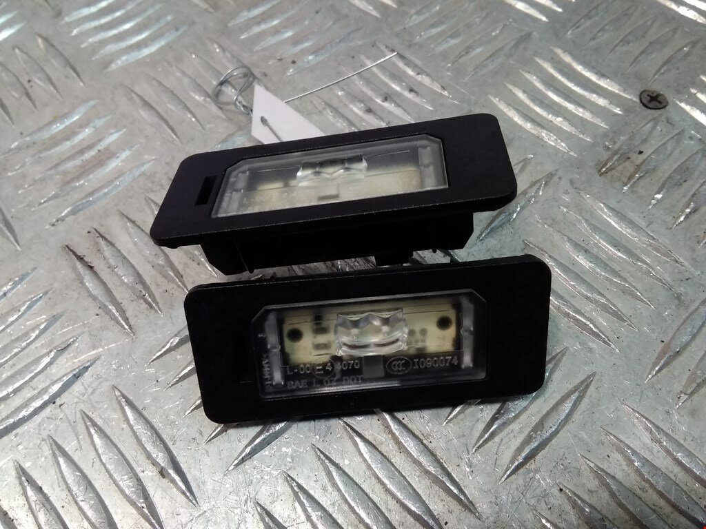 Подсветка номера BMW 5-Series (F07/F10/F11/F18) 63267193293 арт. 670815