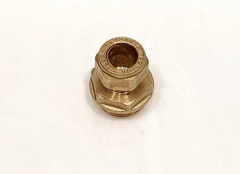 Муфта с переходом на наружную резьбу 15 х 3/4", обжимная для медной трубы Comisa 271